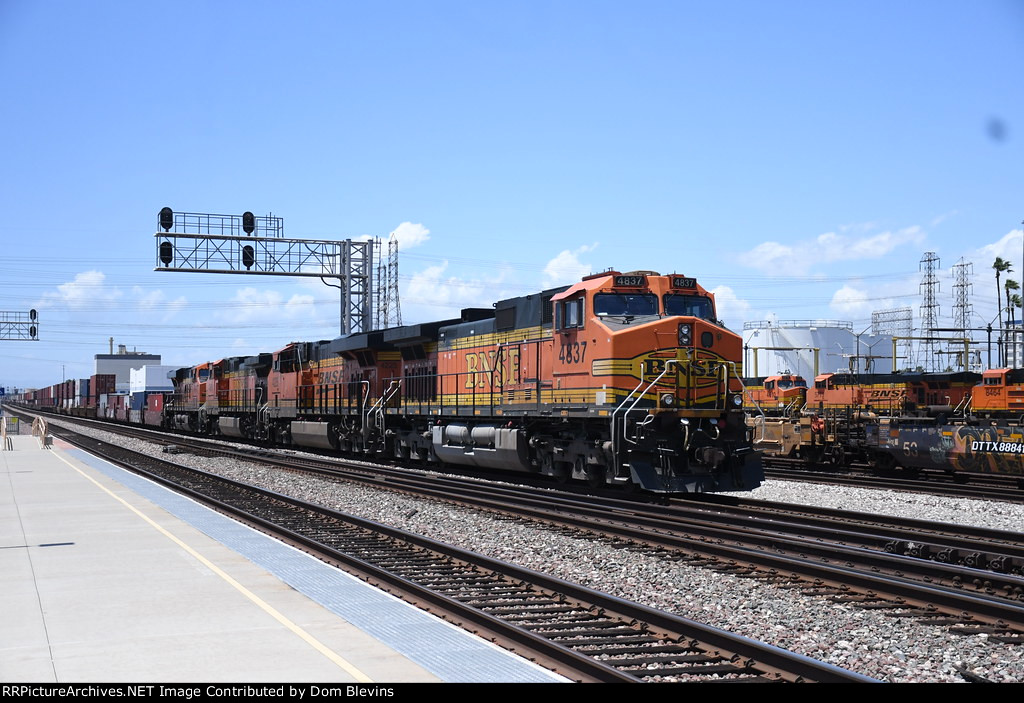 BNSF 4837